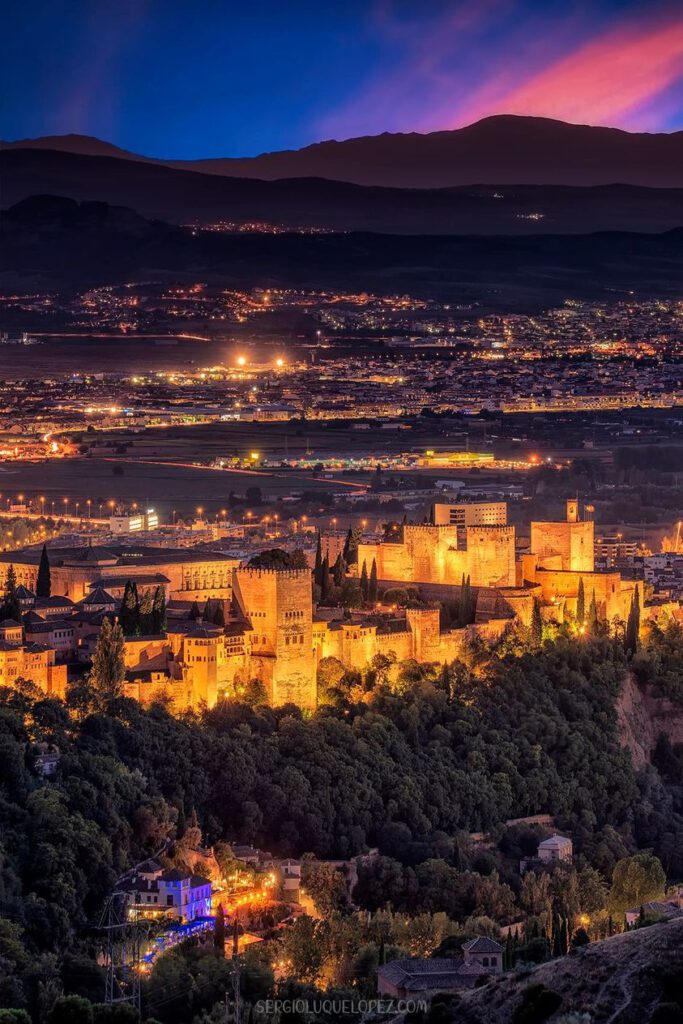 la_alhambra_de_noche_1 – María Luisa Labella Medina